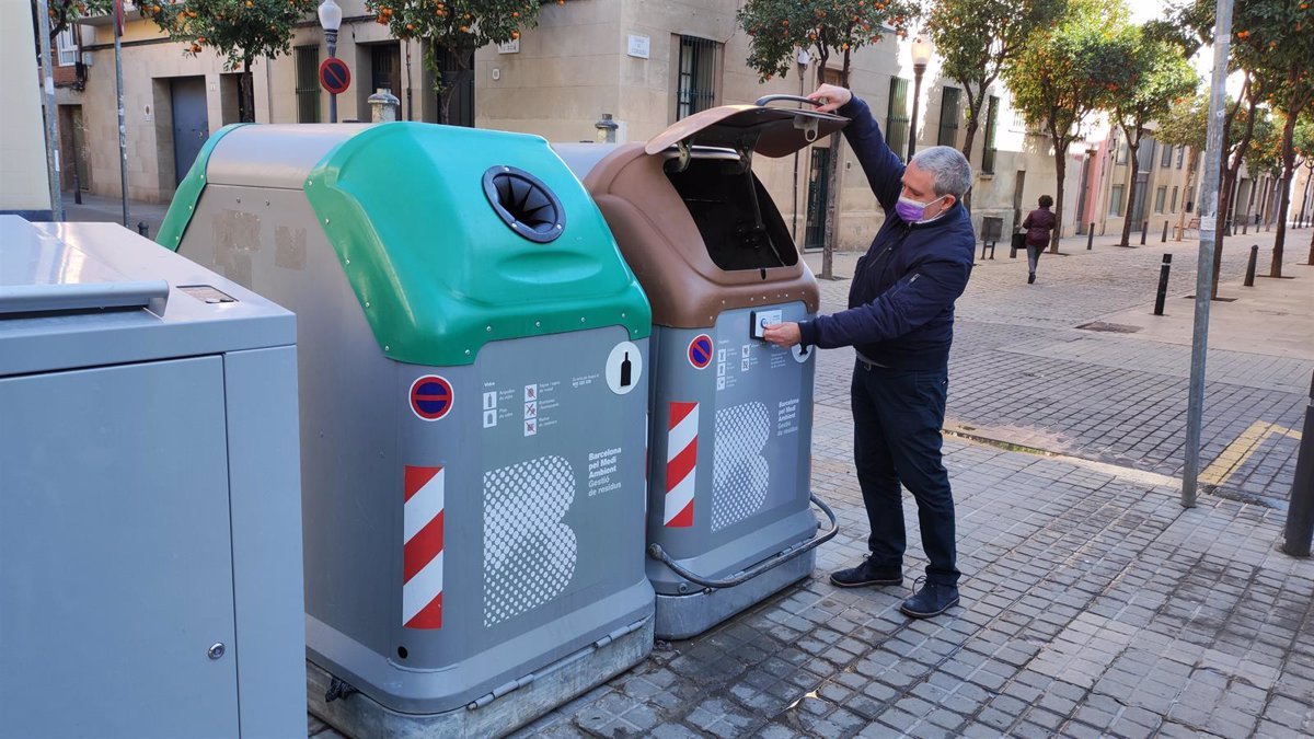 Barcelona City Council installs smart containers with the aim of ...
