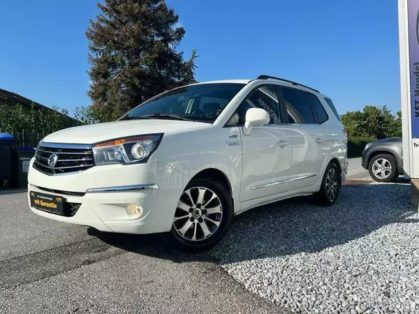 SsangYong Rodius Premium 4WD Aut. Kombi / Family Van | Goldauto.at