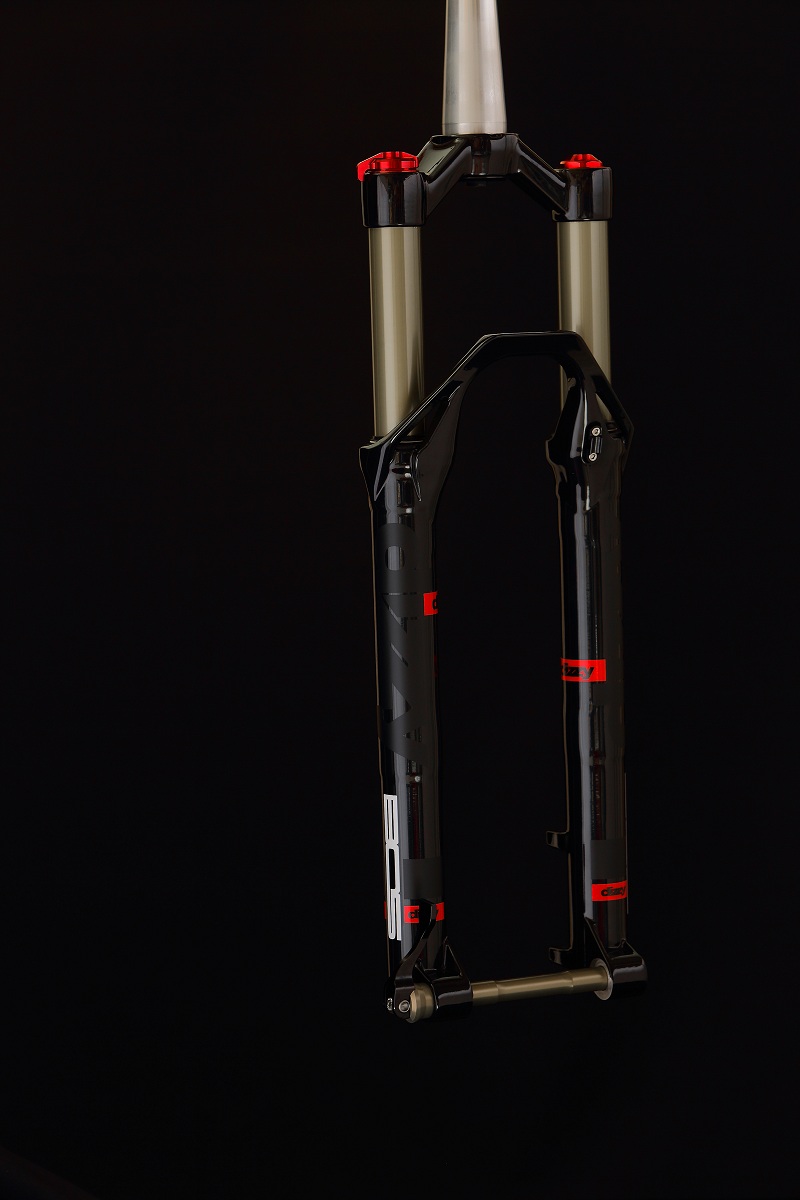 2014 BOS Dizzy – XC Suspension Fork 29″ and 27.5″ to follow