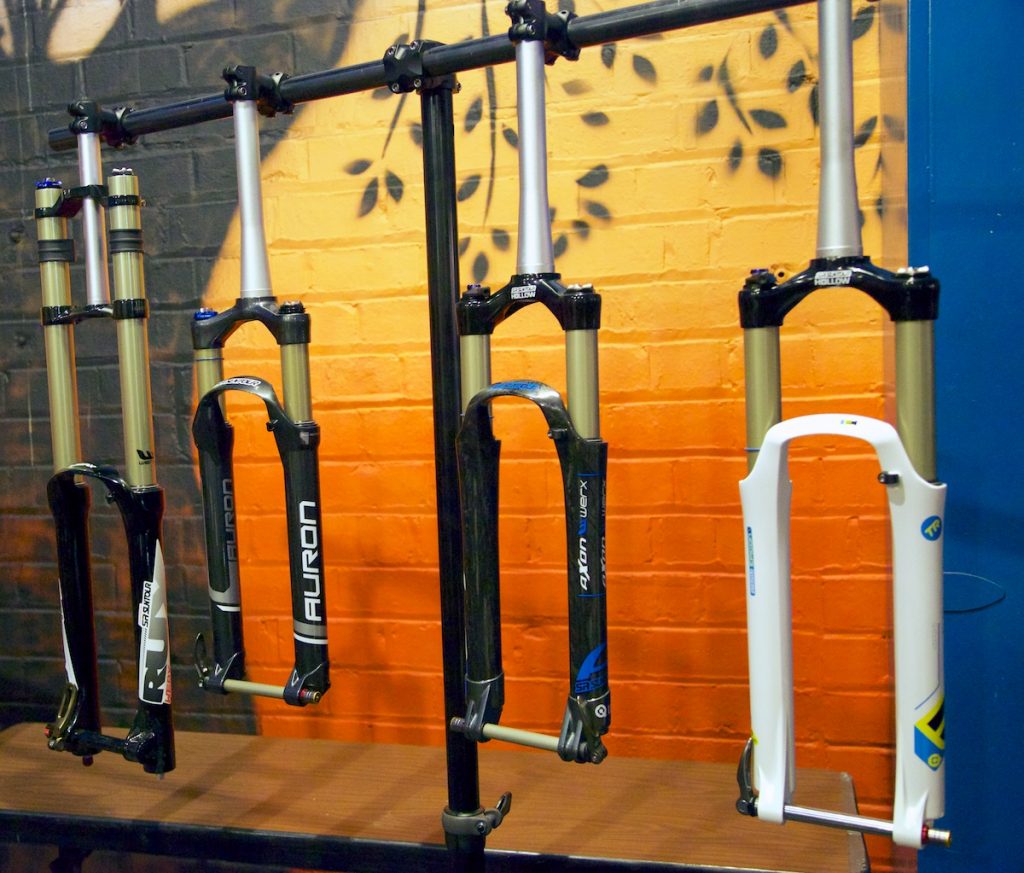 Video: 2014 SR Suntour RUX Downhill Fork