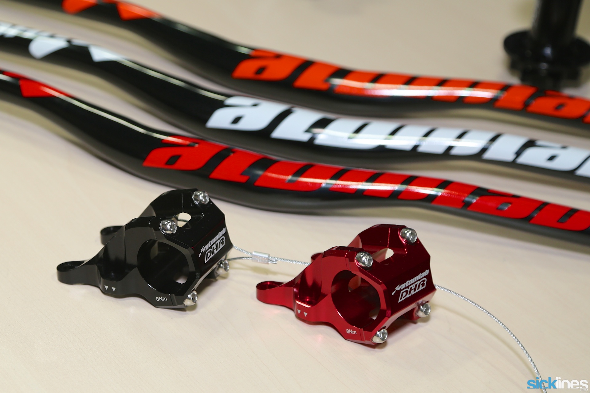 Corsair Revo, Atomlab, Park Tool, Fly 6, Schwalbe Procore, OneUp RAD ...