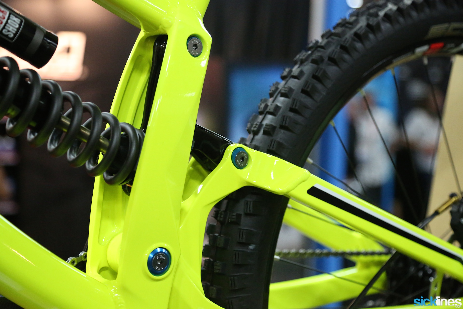 transition-tr500-downhill-linkage