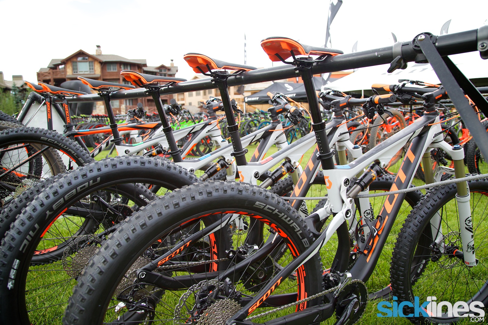 2016-Scott-Genius-700-Plus