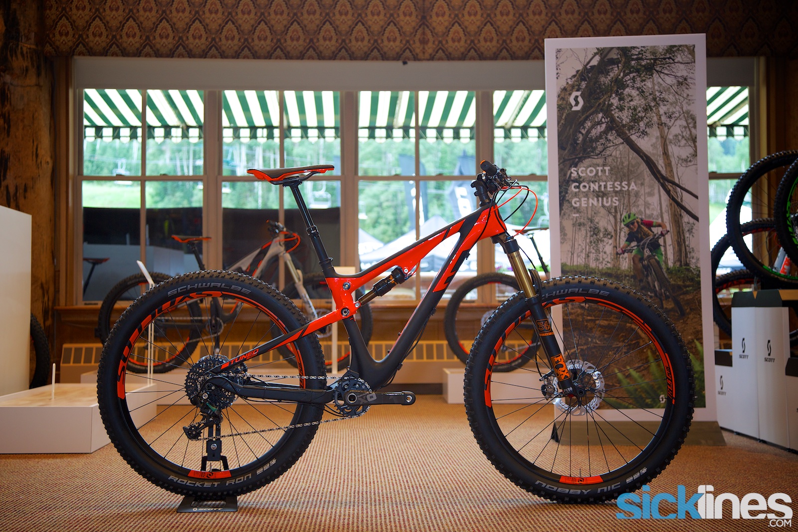 2016-Scott-Genius–700-tuned-Plus-driveside