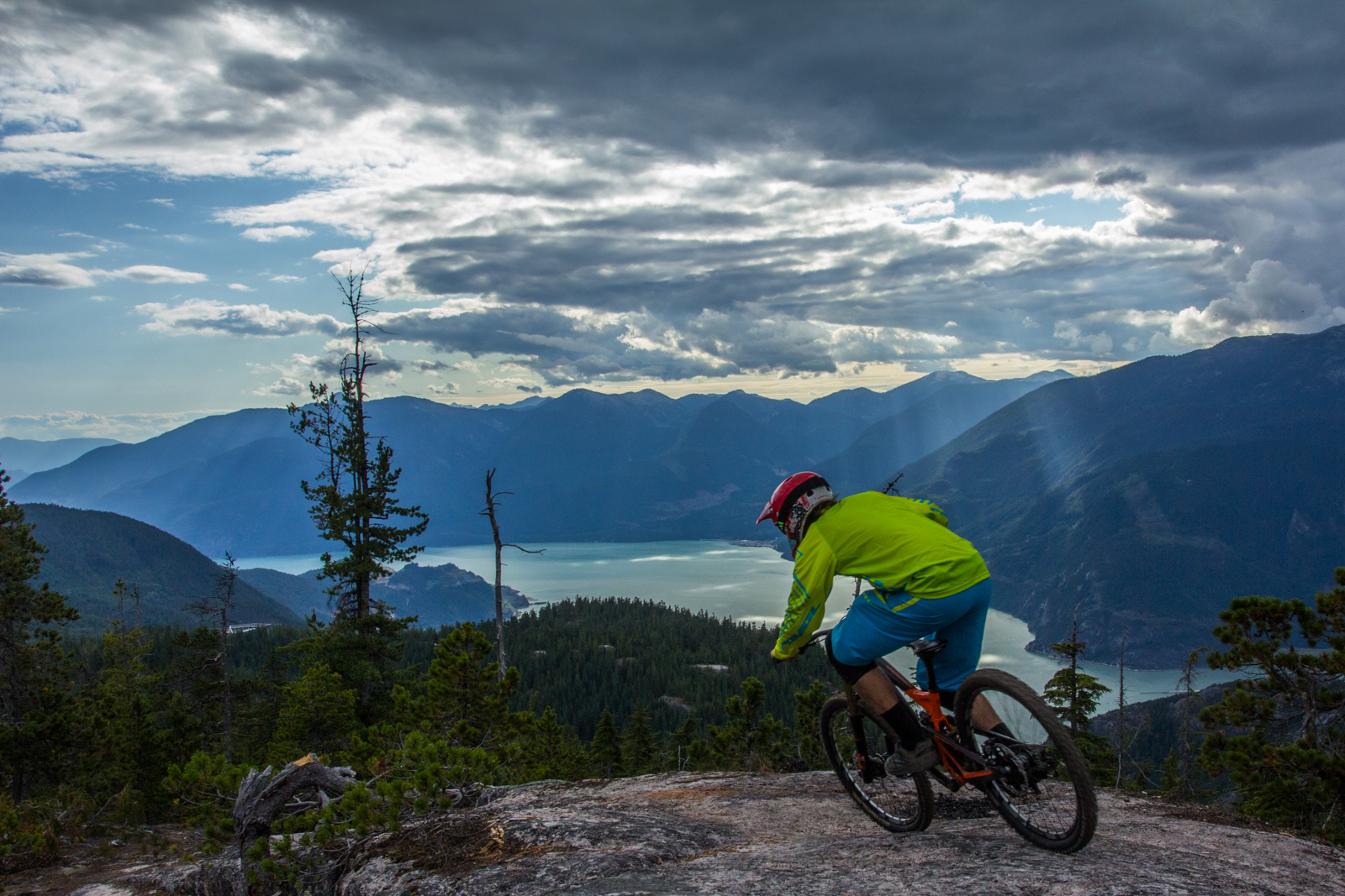 2016 Polygon Collosus DH9 and Collosus DH8 Downhill Bikes