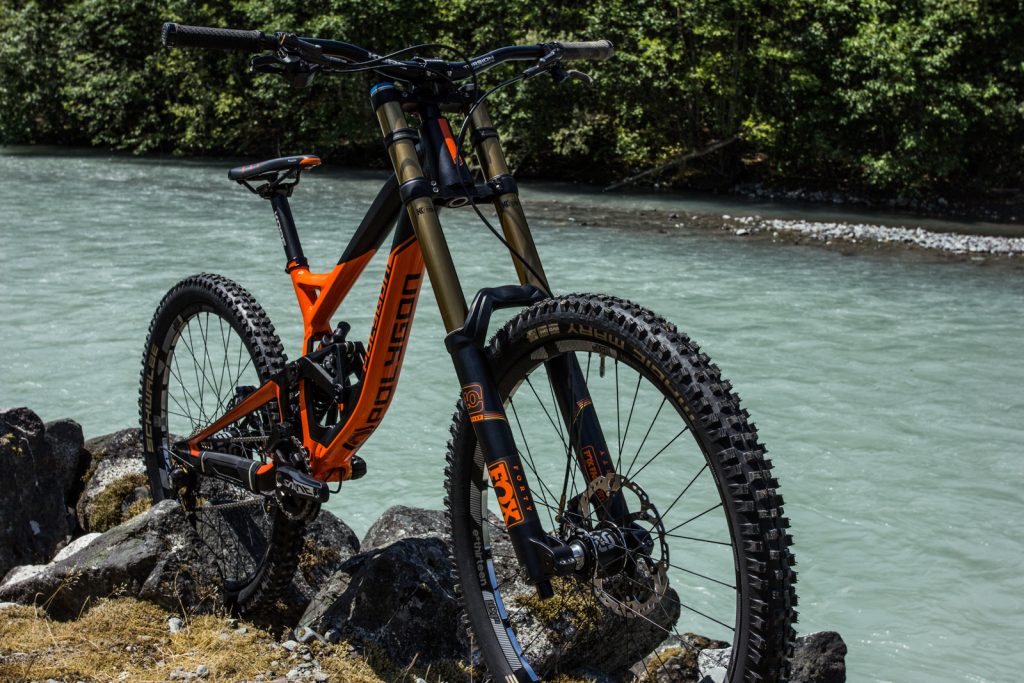 Polygon-Collosus-DH9-profile