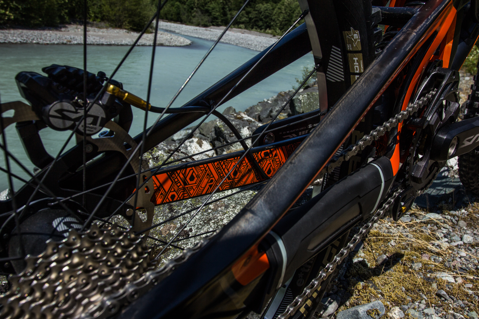 Polygon-Collosus-DH9-reartriangle