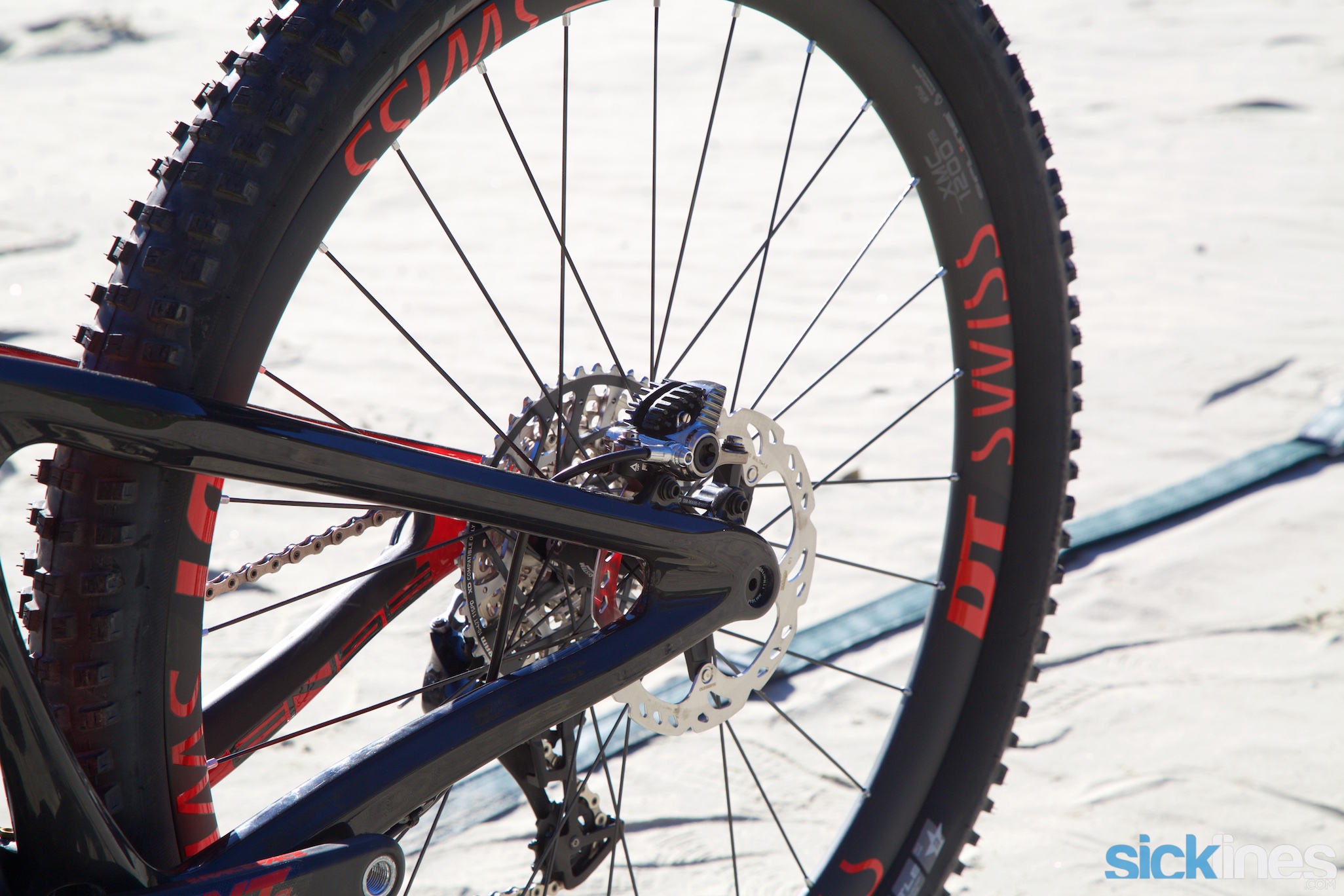 2016-Intense-Cycles-Spider-275C-Factory-Red-13