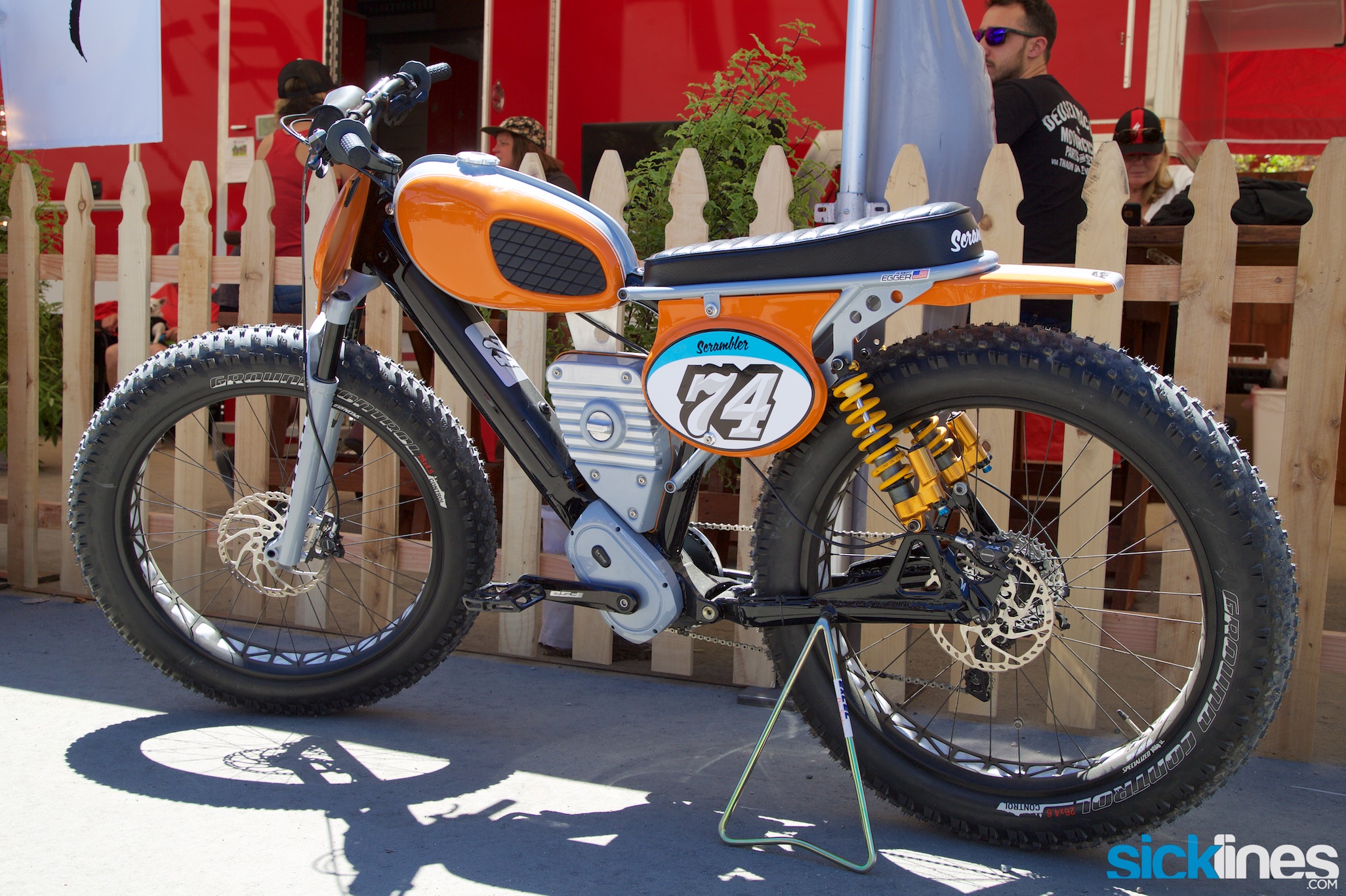 Robert-Egger-Specialized-Custom-Scrambler-74-side