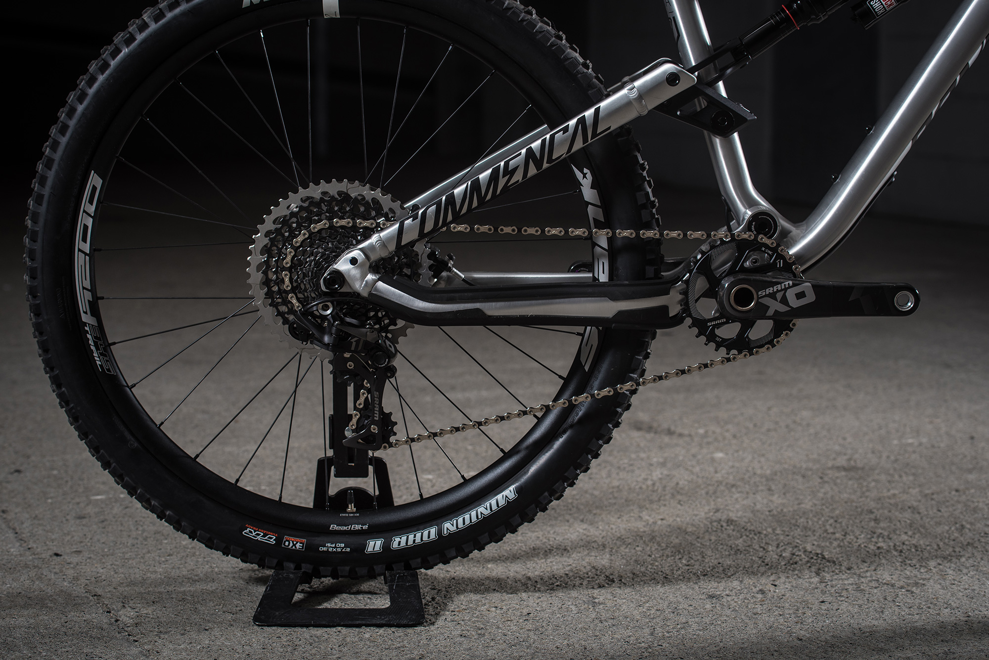 2017-Commencal-meta-AM-X0-silver-8