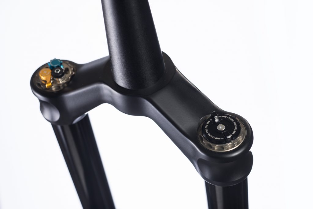 Formula Adds Coil to the Selva MTB Fork Range – Selva C