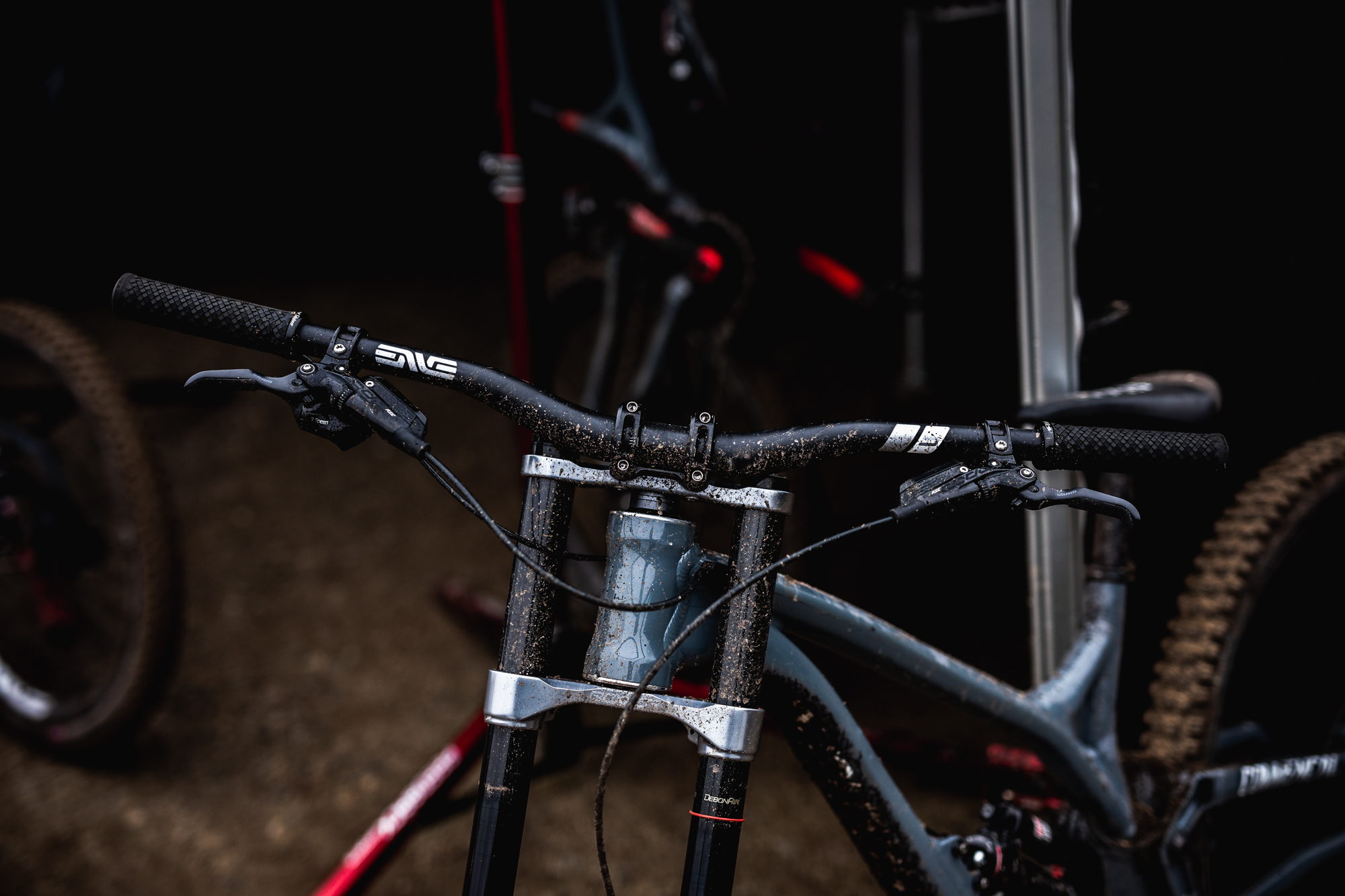 Commencal Muc-Off Team 2020 Amaury Pierron, Myriam Nicole, Remi Thirion ...