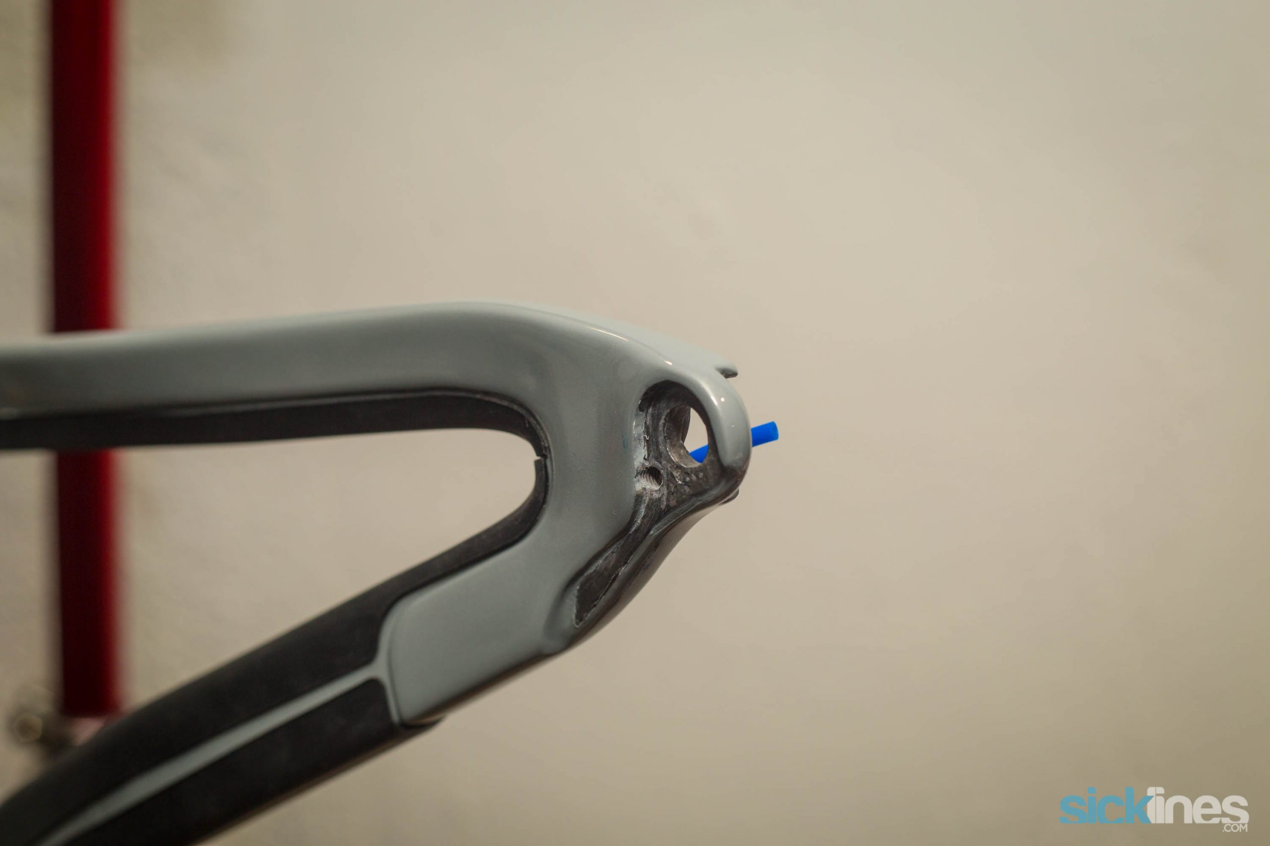 Pivot Phoenix 29 – Carbon Downhill Bike Build | Part 1