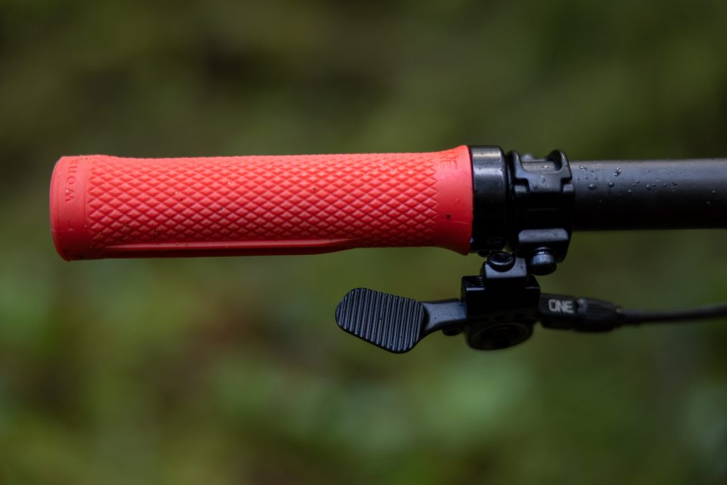 OneUp-Components-Dropper-Remote-Lock-On-Grip-Red