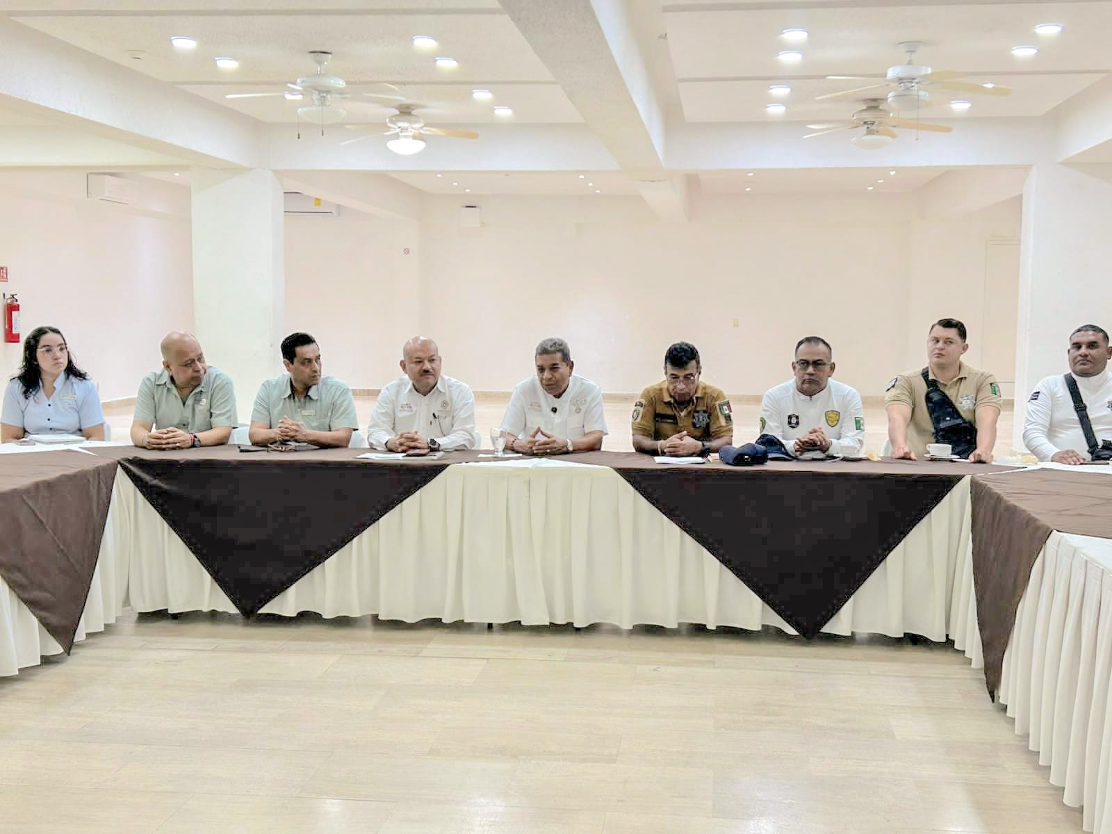 Gobierno Municipal de Acapulco se prepara para el Primer Macrosimulacro ... Gobierno Municipal de Acapulco se prepara para el Primer Macrosimulacro ...