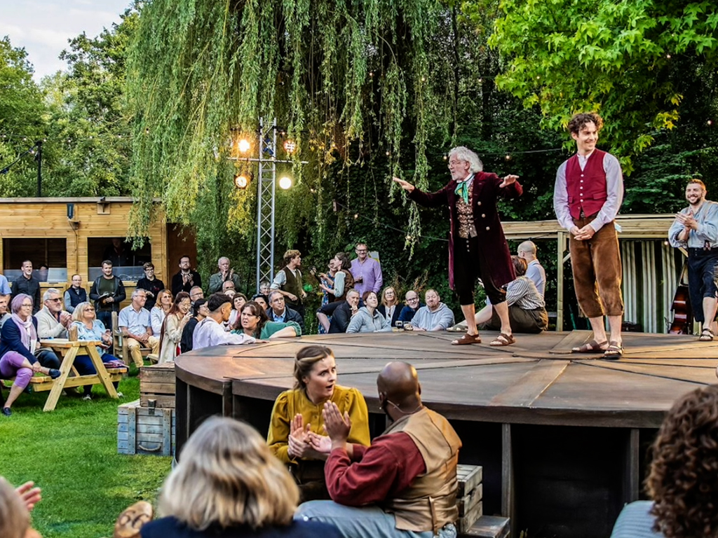 The stage plays of Middle-earth