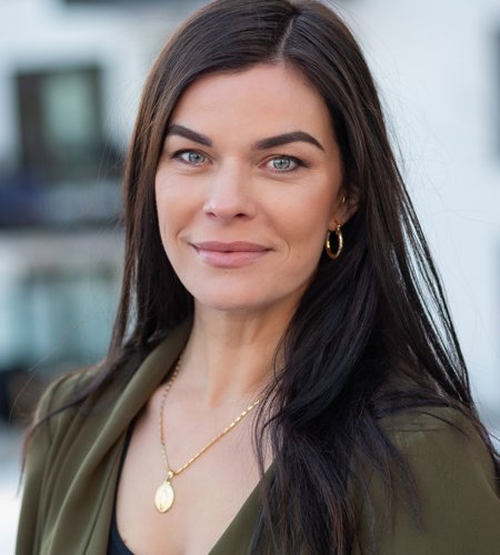 Julie Kleppe - Omtaler, områder og direktebooking