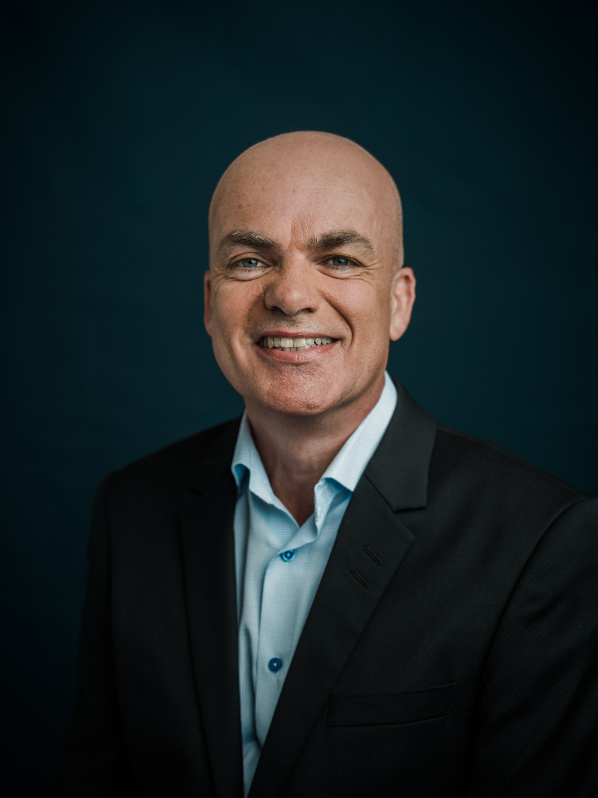 Robert Hoff - Omtaler, områder og direktebooking