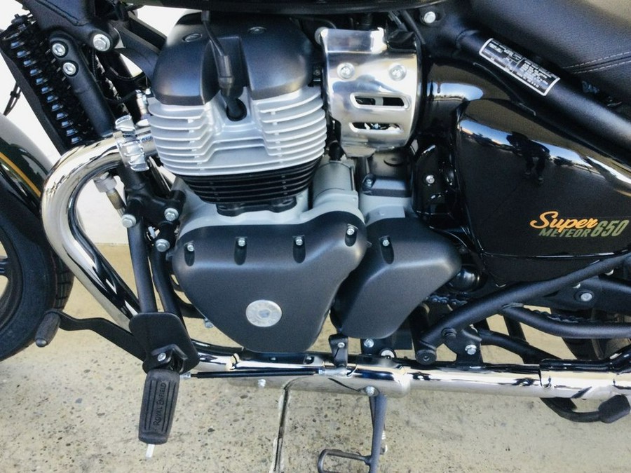 2024 Royal Enfield Super Meteor 650 Interstellar Green for sale in ...