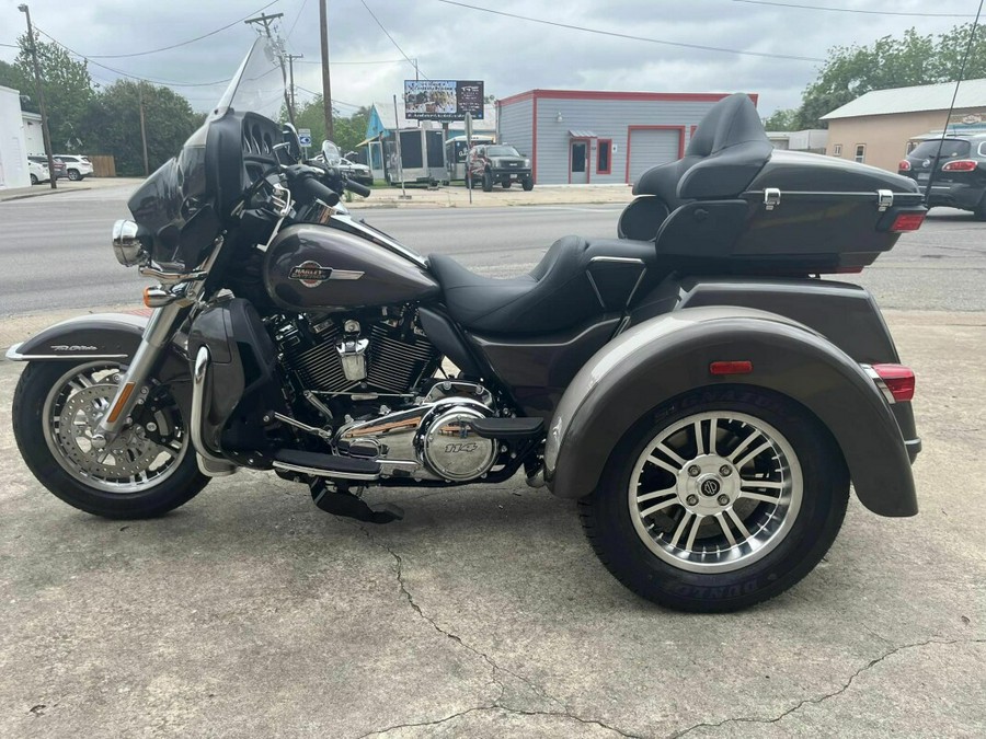2023 Harley-Davidson Tri Glide Ultra Gray Haze/Silver Fortune for sale ...