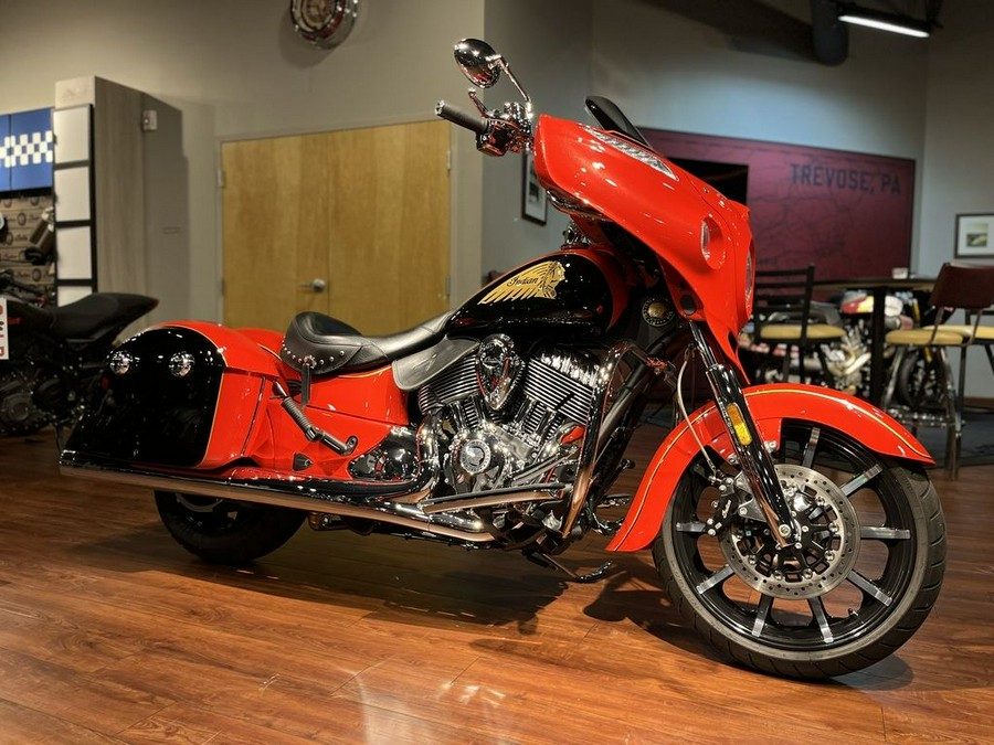 2017 Indian Motorcycle® Chieftain® Limited Wildfire Red over Thunder ...