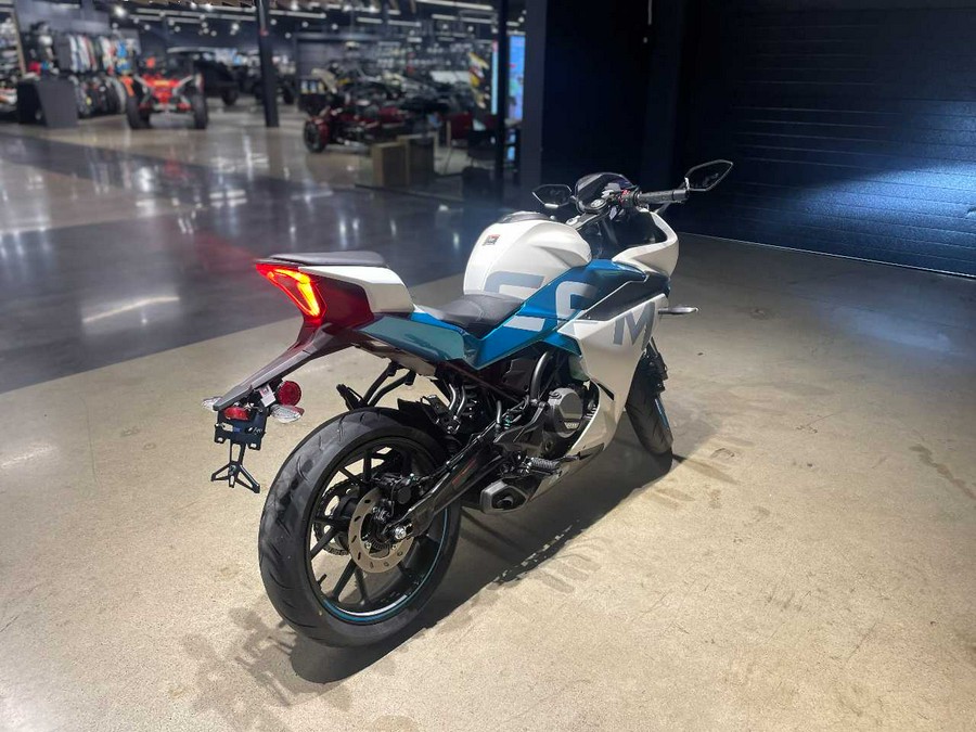 2022 CFMOTO 300 SS for sale in Elyria, OH