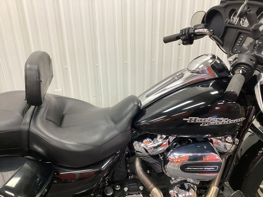 2017 Harley-Davidson Street Glide® Base for sale in Kerrville, TX