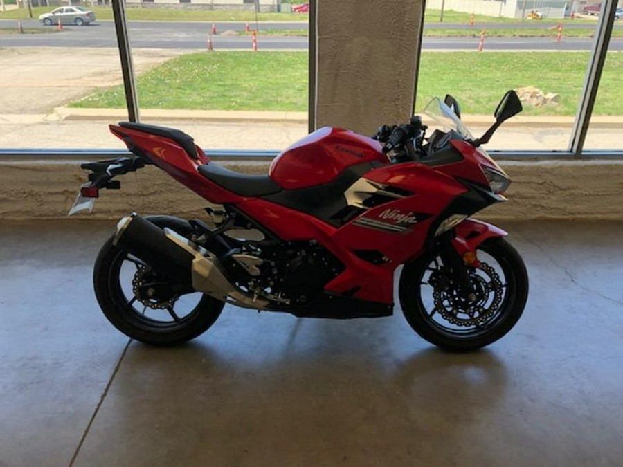 2021 Kawasaki Ninja® 400 Passion Red for sale in Topeka, KS
