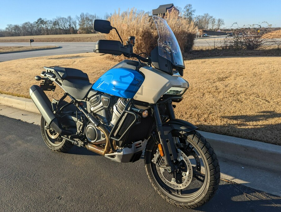 2022 Harley-Davidson Pan America™ 1250 Special Fastback Blue / White ...