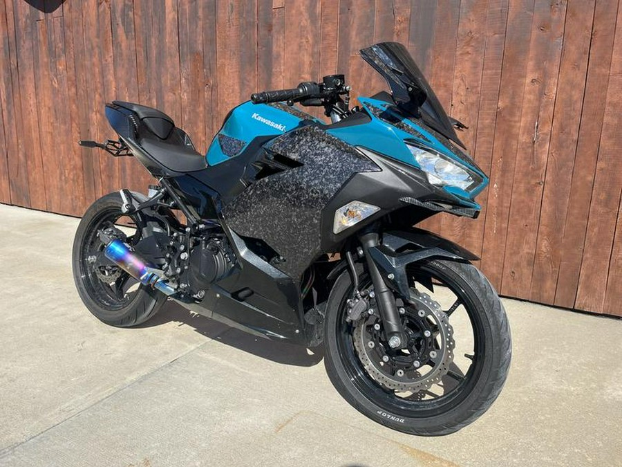 2021 Kawasaki Ninja® 400 ABS Pearl Nightshade Teal/Metallic Spark Black ...