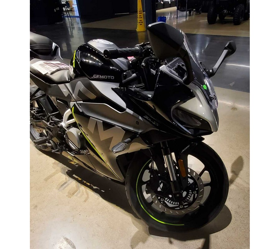 2022 CFMOTO 300 SS for sale in Elyria, OH