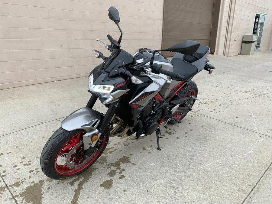 2023 Kawasaki Z900 ABS Metallic Phantom Silver/Metallic Carbon Gray for ...