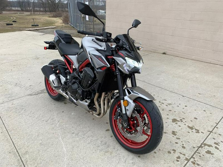 2023 Kawasaki Z900 ABS Metallic Phantom Silver/Metallic Carbon Gray for ...