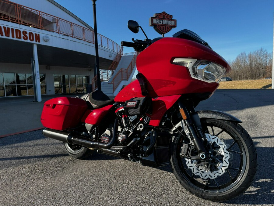 2025 Harley-Davidson CVO™ Road Glide® ST Rally Red for sale in Paducah, KY