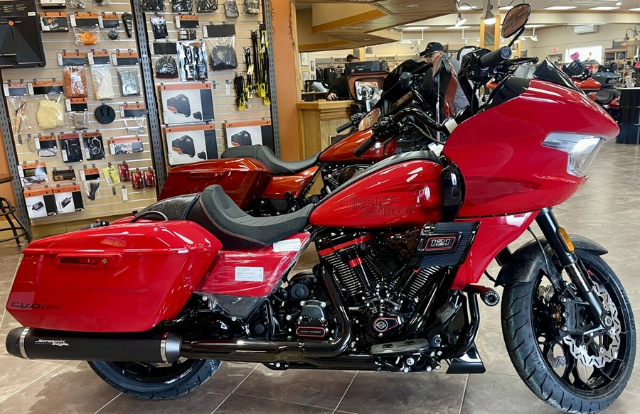 2025 Harley-Davidson CVO™ Road Glide® ST Rally Red for sale in Fort Ann, NY