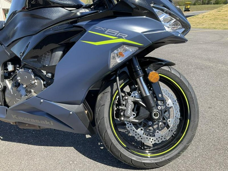 2022 Kawasaki Ninja® ZX™-6R Metallic Matte Twilight Blue/Metallic ...