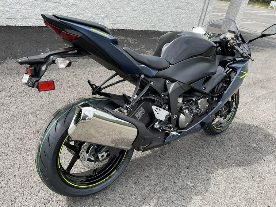 2023 Kawasaki Ninja® ZX™-6R Metallic Matte Twilight Blue/Metallic ...