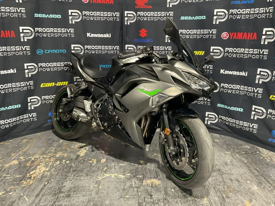 2024 Kawasaki Ninja® 650 Metallic Matte Dark Gray/Metallic Spark Black ...