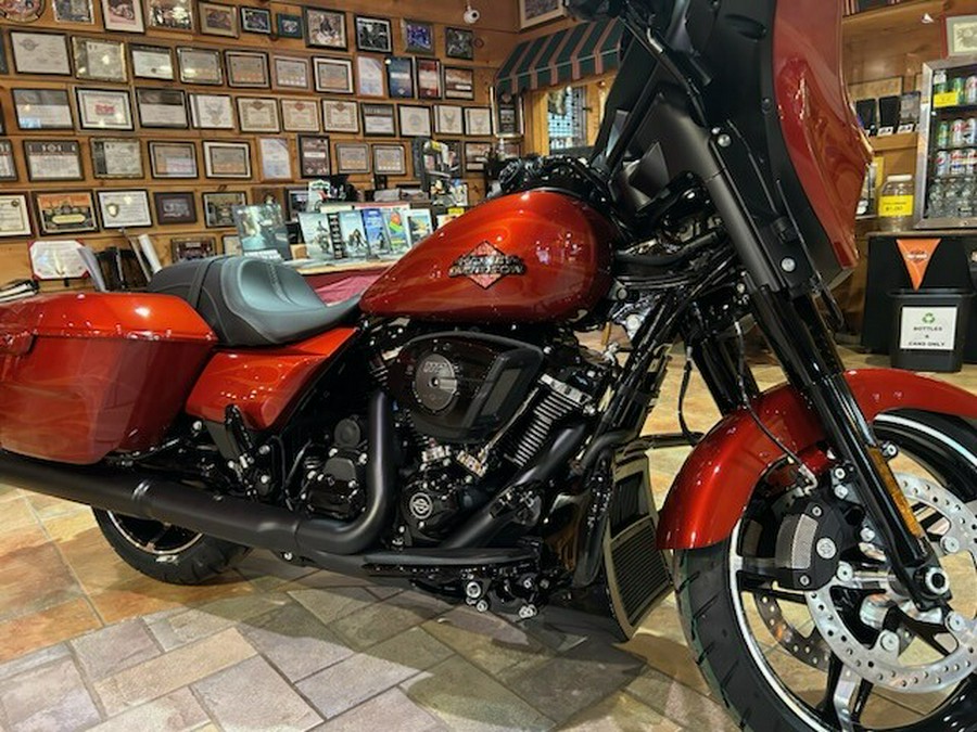 2025 Harley-Davidson Street Glide® Whiskey Firestorm - Black Finish for sale in Troy, NY