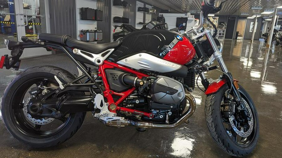 2022 BMW R nineT Pure 719 Black Storm Metallic/Racing Red for sale in ...