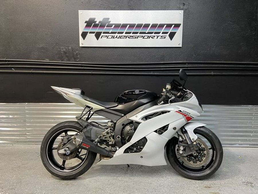 2012 Yamaha YZF-R6 Pearl White/Candy Red for sale in Clearwater, FL