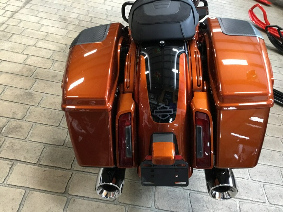2023 Harley-Davidson® CVO™ Road Glide® Whiskey Neat w/Raven Metallic ...