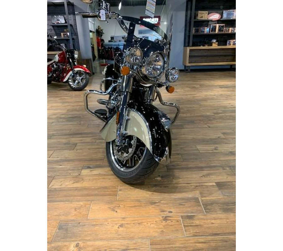 2022 Indian Motorcycle® Springfield® Black Metallic/Dirt Track Tan for ...