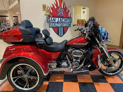Harley-Davidson CVO Tri Glide Motorcycles for Sale - MotoHunt