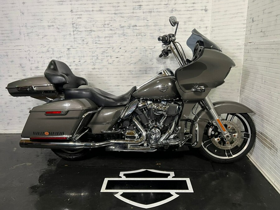 2019 Harley-Davidson® Road Glide® w/ Bars, Chopped Tour Pack, and Stage ...