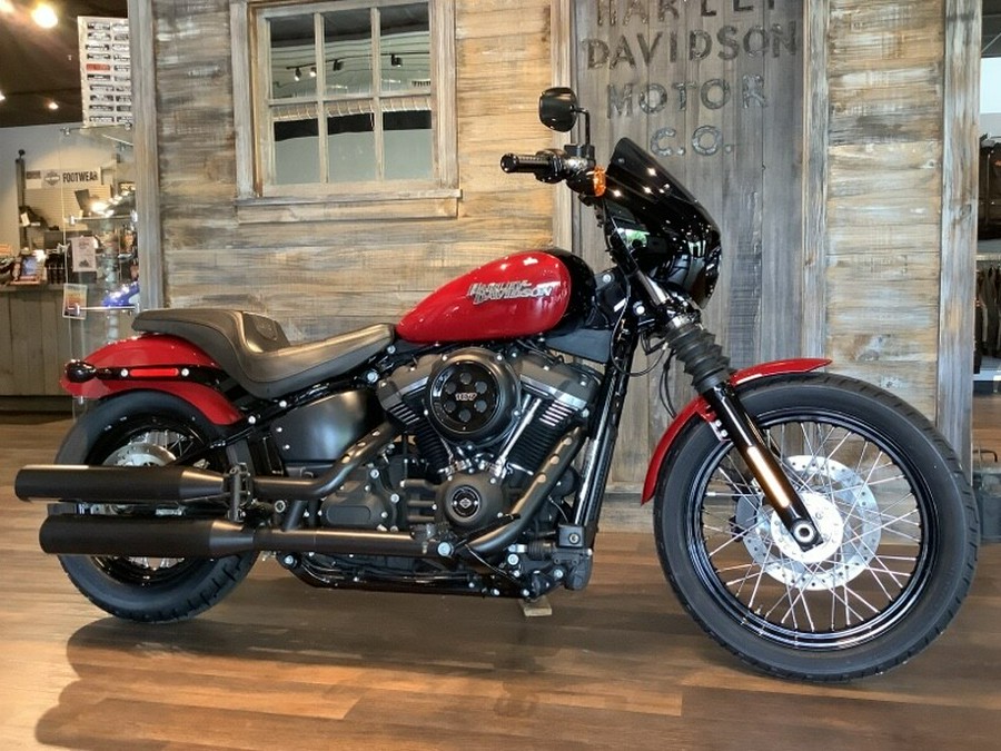 Harley-Davidson® Street Bob® 2020 FXBB U404-20 Billiard Red/Vivid Black ...