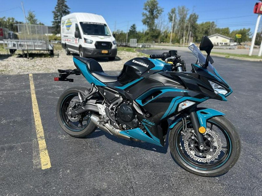 2021 Kawasaki Ninja® 650 ABS Metallic Spark Black/Pearl Nightshade Teal ...