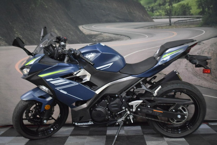 2022 Kawasaki Ninja® 400 Metallic Matte Blue/Metallic Graphite Gray for ...