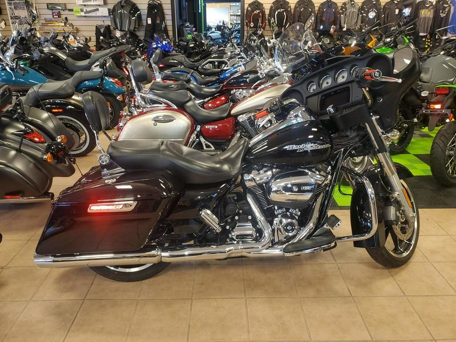 2020 Harley-Davidson® Street Glide Base for sale in Fayetteville, PA