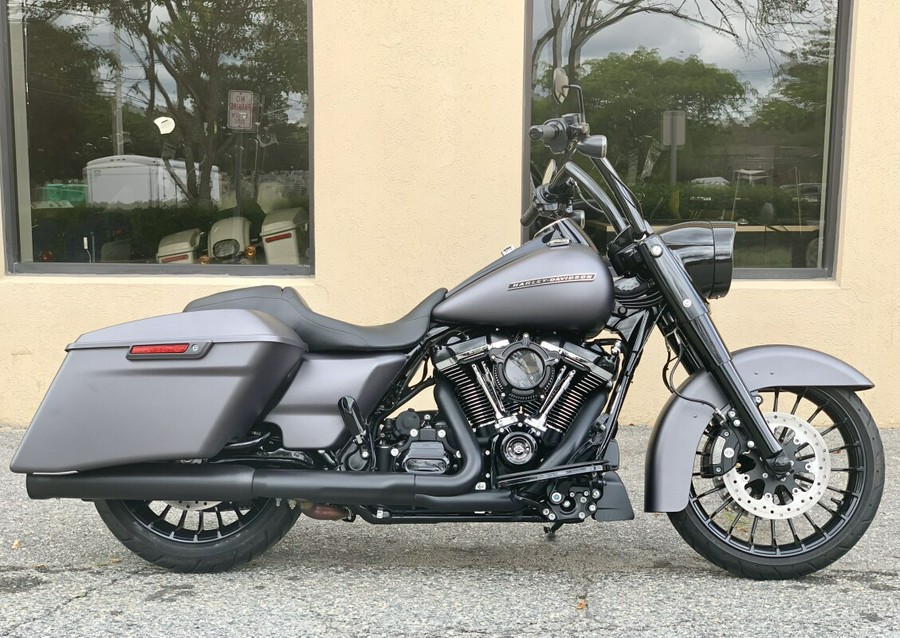 2017 Harley-Davidson Road King Special FLHRXS for sale in Pawtucket, RI